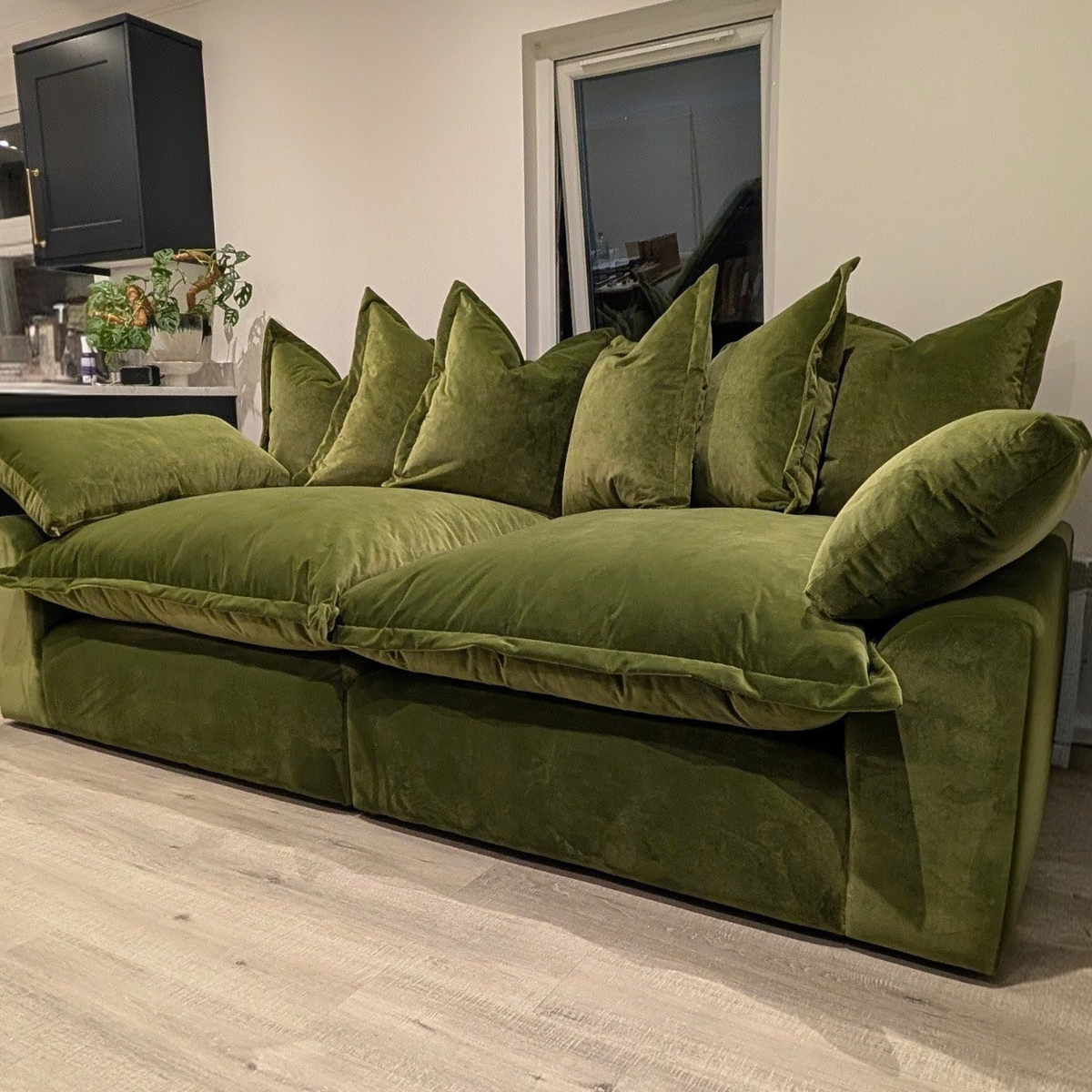 Snuggler Sofa – Arabella Design